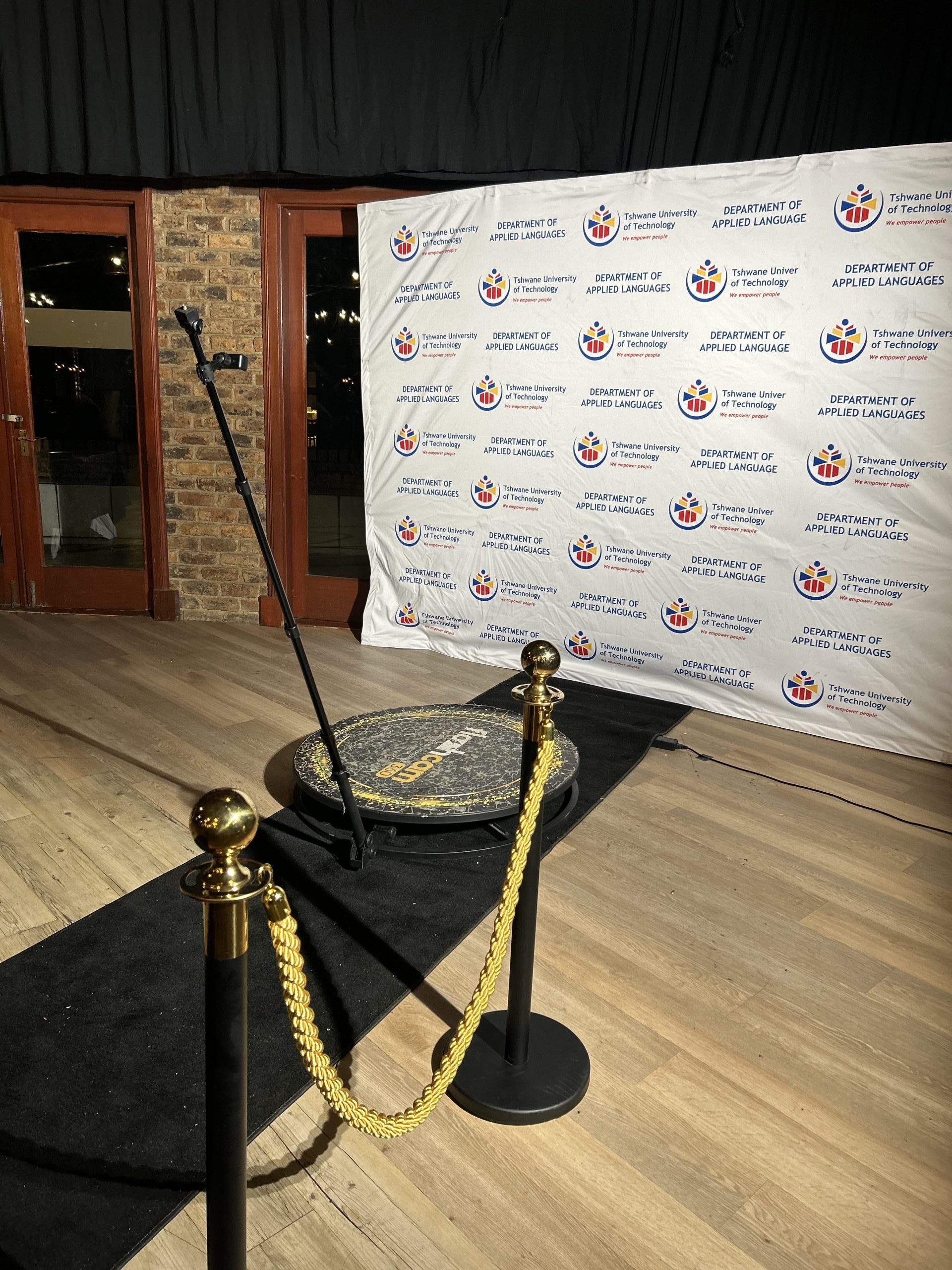 Photo Booth Rotating Camera for Hire